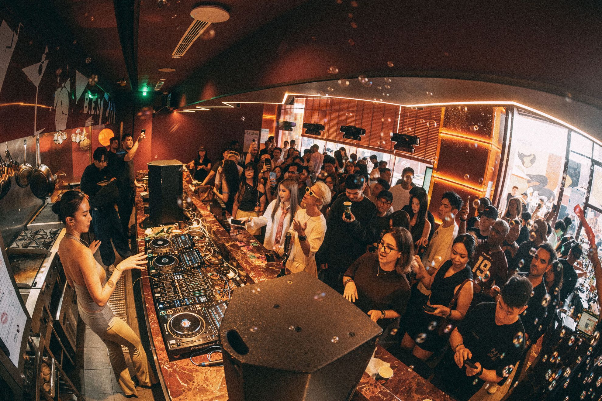 Coffee Raves风靡全球 一场白天的咖啡派对 | e南洋